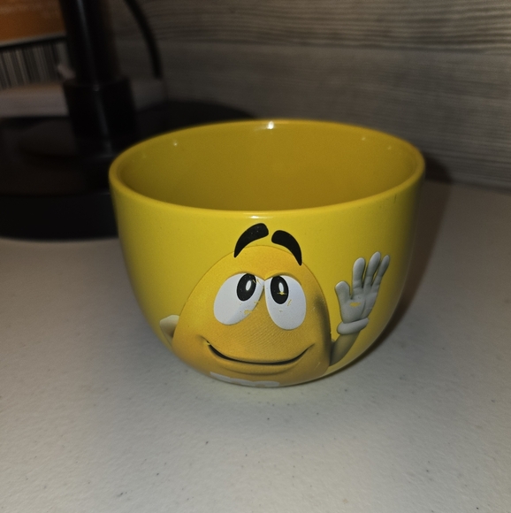 M&M'S | Other | Mms Snack Bowl Candy Dish Ceramic 223 Mars Yellow ...